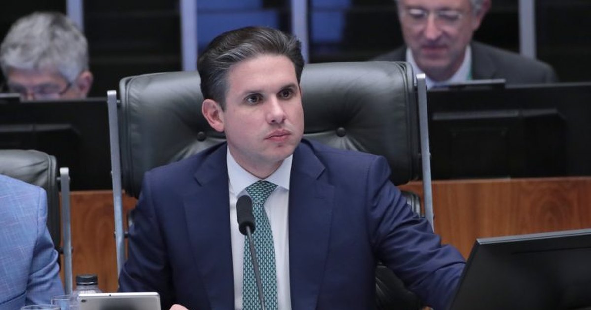 Hugo Motta prevê votação sobre benefícios fiscais para a próxima semana