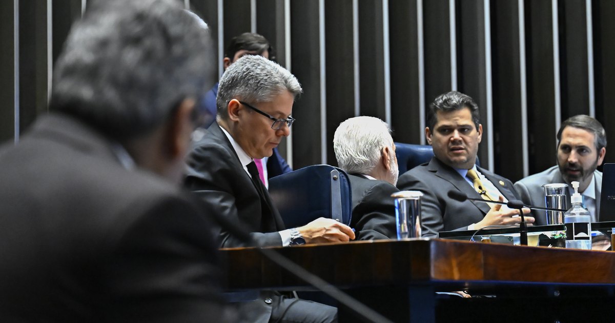 Política Real | Em Tempo Real