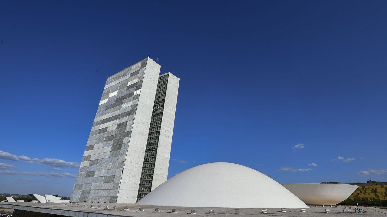 Política Real | Em Tempo Real