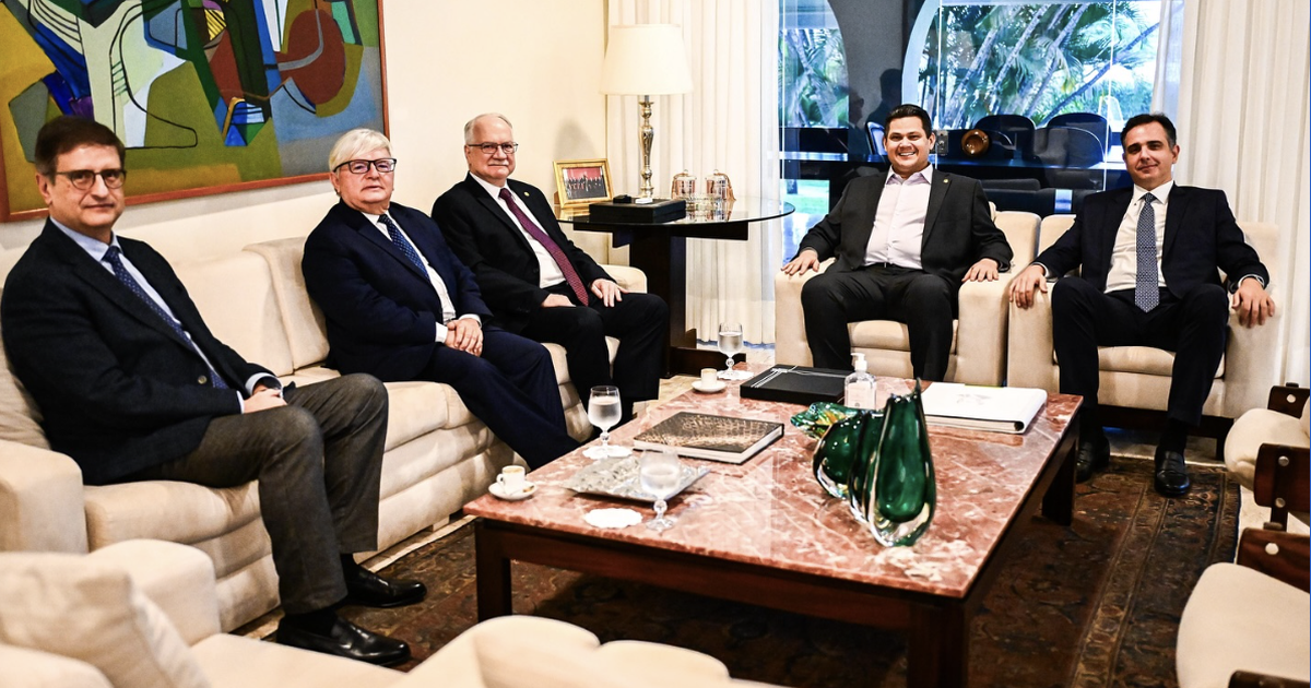 Política Real | Em Tempo Real