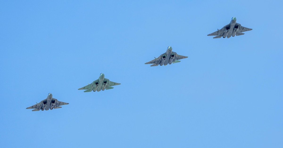 Rússia testa caça Su-57D biposto e reforça potencial para exportação