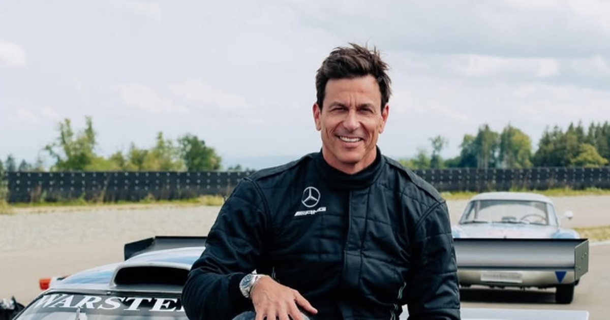Toto Wolff critica confiabilidade da Mercedes após abandono de Antonelli