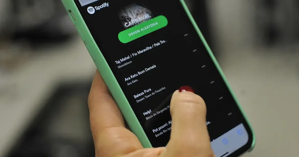 10 audiolivros mais ouvidos do Spotify: Rebecca Yarros e Sarah J. Maas ...