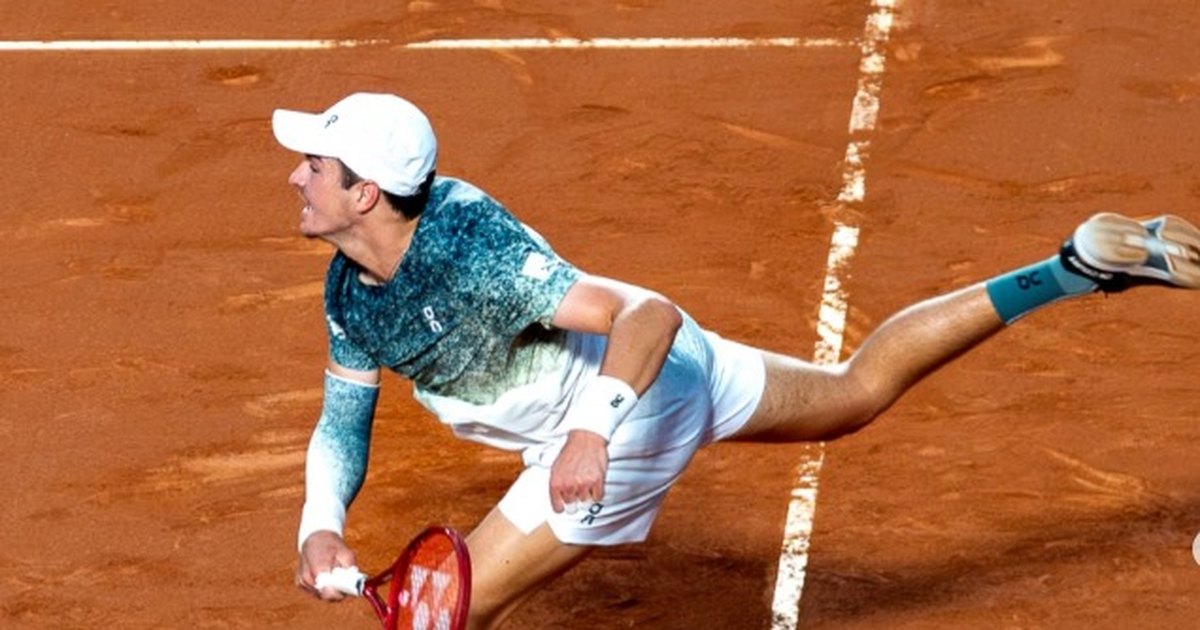 João Fonseca estreia em Roland Garros diante do francês Luka Pavlovic