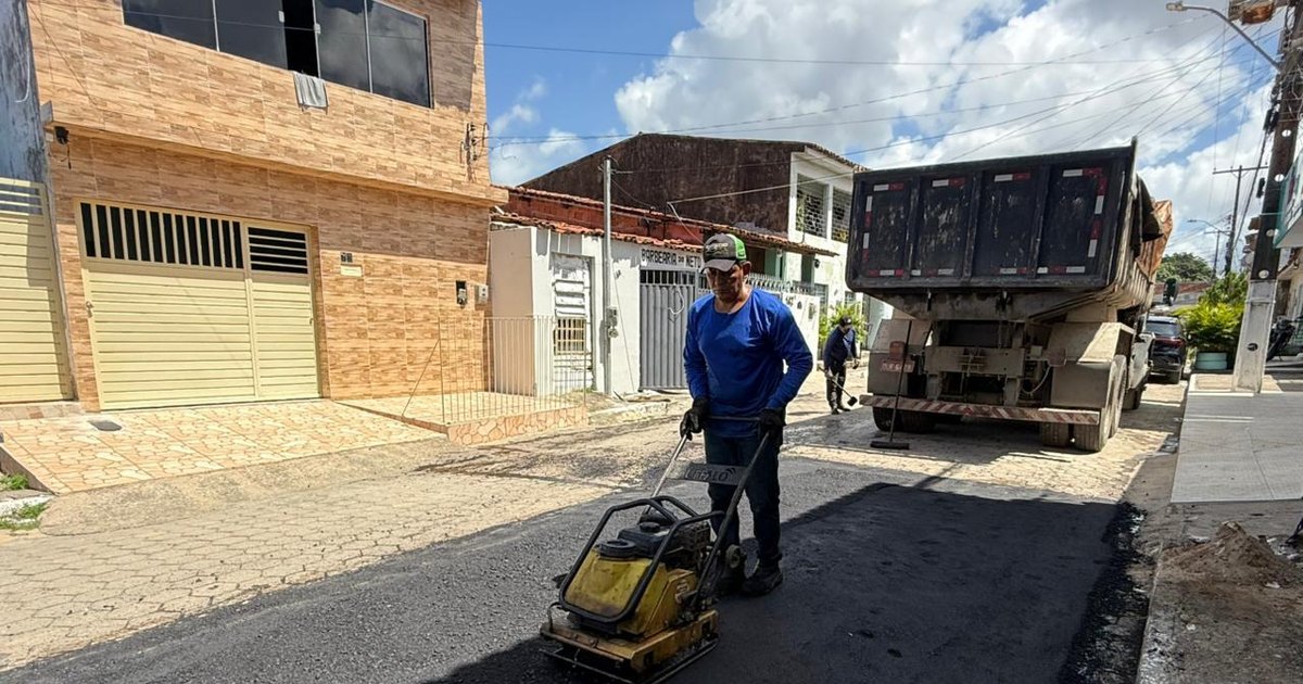 Operação Tapa-Buraco já restaurou 207 ruas em Maceió em maio