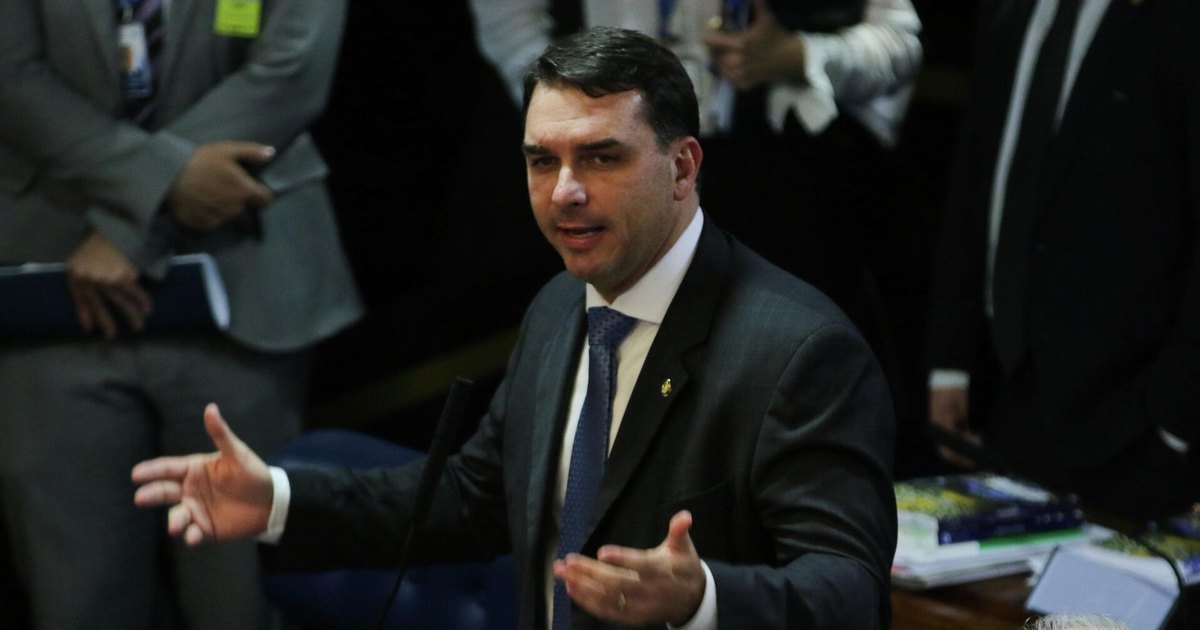 Flávio Bolsonaro comemora classificação do CV e PCC como organizações ...