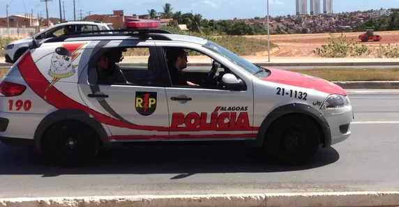 Homem é encontrado morto às margens da AL-220 em Limoeiro de Anadia ...