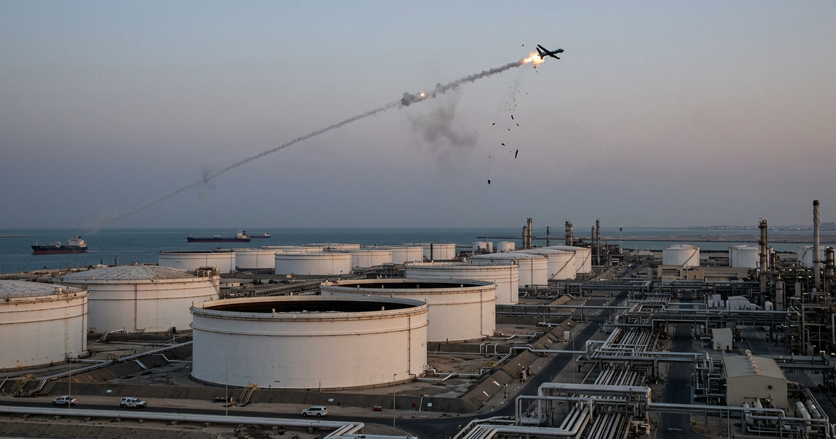 Drone iraniano é interceptado em terminal petrolífero dos Emirados ...