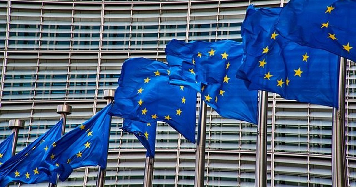 UE anuncia sanções contra 34 pessoas e 47 entidades ligadas à Rússia