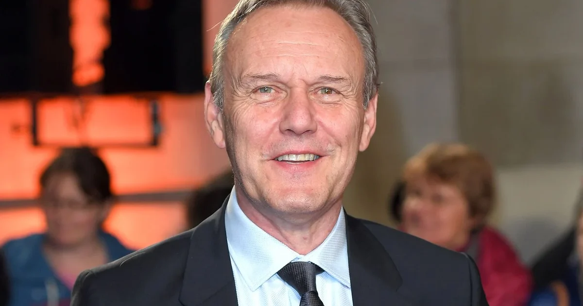 Morre Anthony Head, ator de 'Buffy' e 'Ted Lasso', aos 72 anos