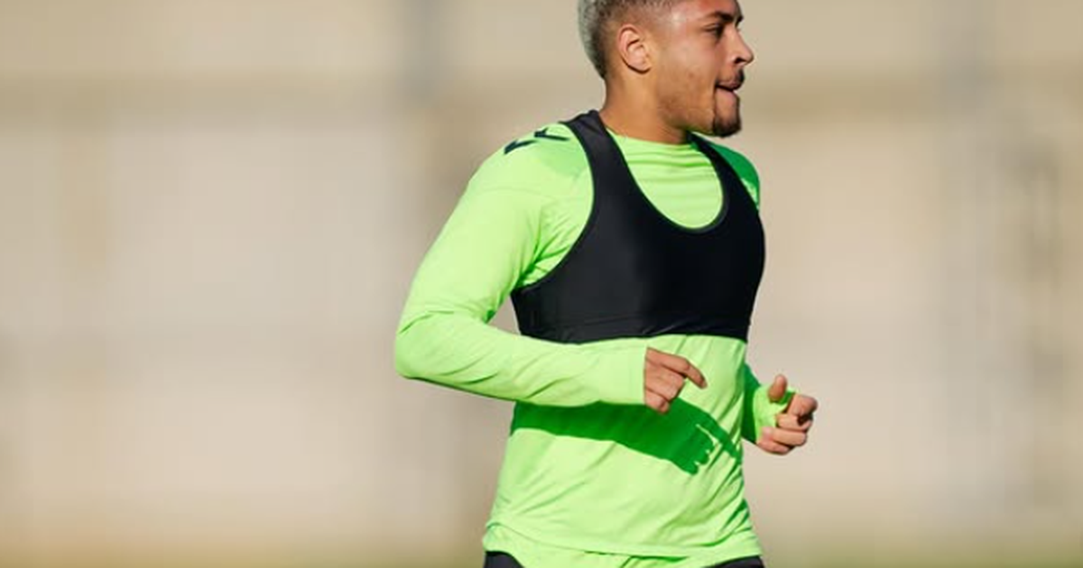 Vitor Roque admite sondagens da Europa e Arábia, mas reforça foco no ...