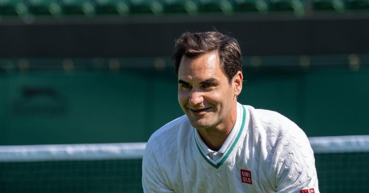 Federer encanta fãs em exibição contra Casper Ruud na Rod Laver Arena