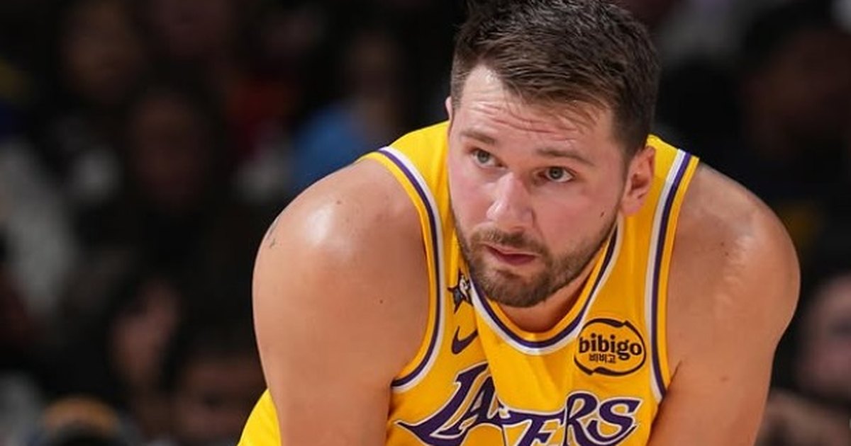 Doncic atinge recorde em reencontro com os Mavericks; Bulls superam ...