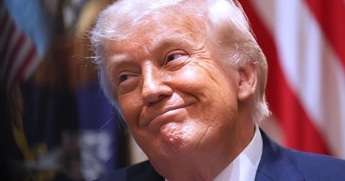 Juiz federal dos EUA rejeita suspender ordem de Trump que restringe ...