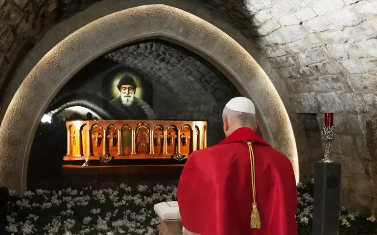 No Líbano, Papa pede unidade da Igreja e apela pela paz mundial