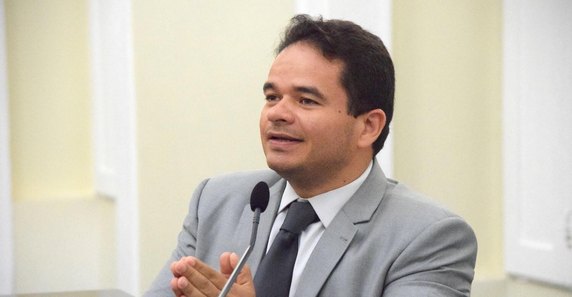 Marcelo Victor poderá ser governador-tampão com direito à reeleição ...